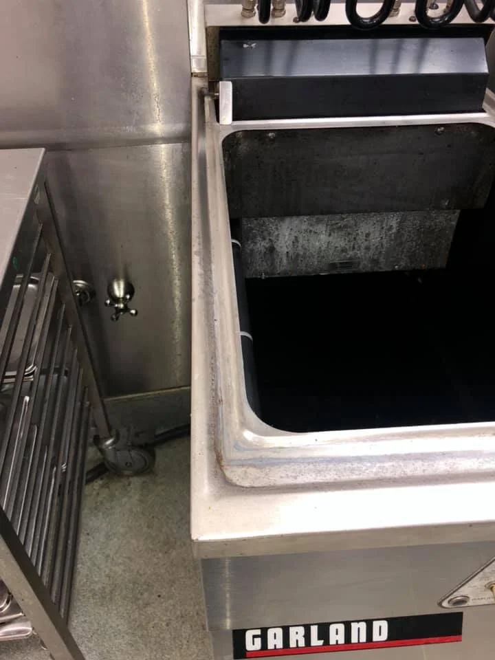Aged Care Facility Deep Fryer Clean — GC Kitchentech